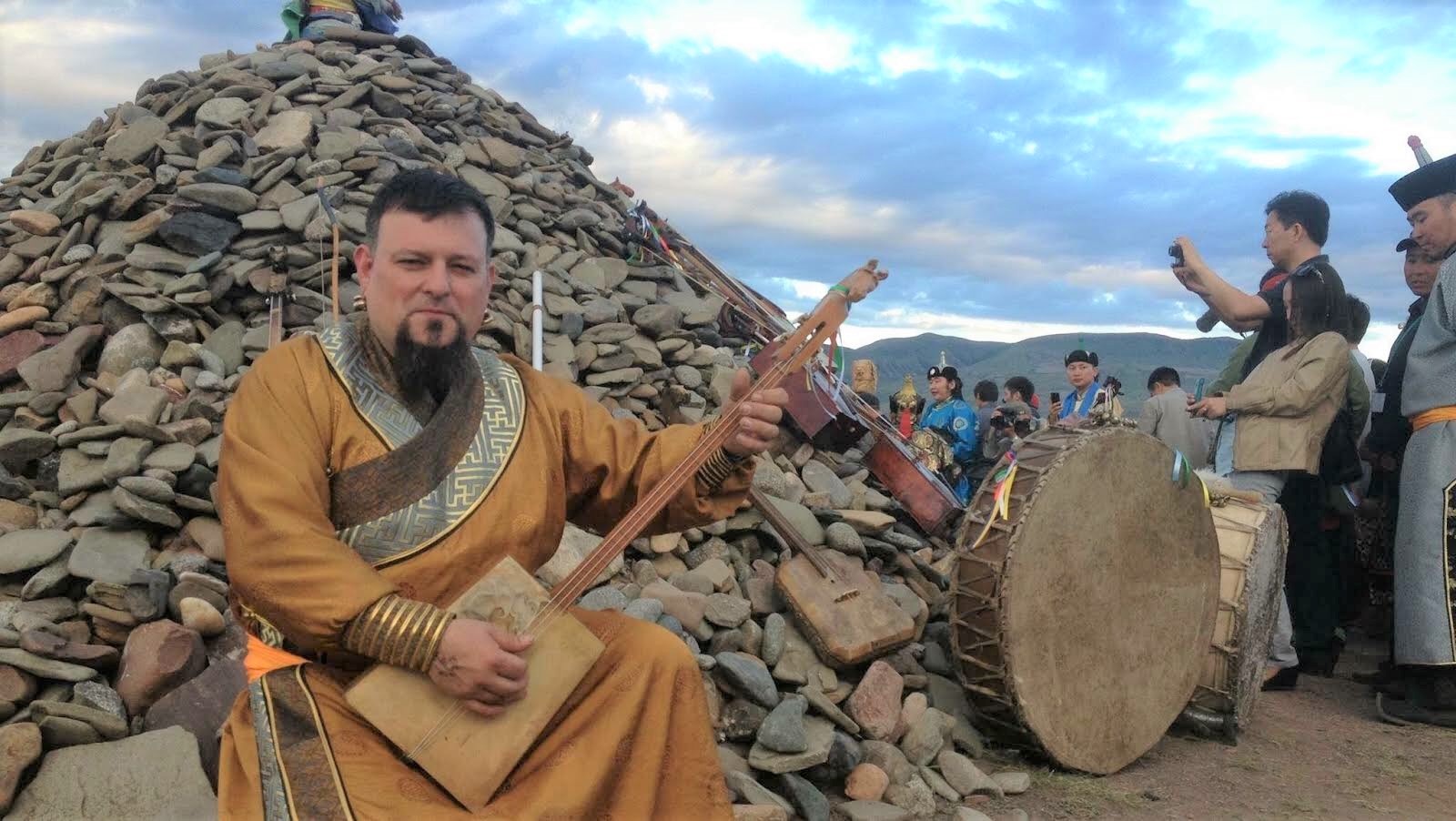 Soriah | Tuvan throat singing concert and workshop – Burren College of ...